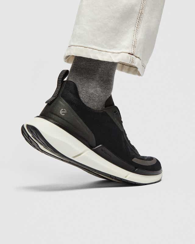 Men's ECCO® BIOM 2.2 Low Breathru Textile Sneaker | Black