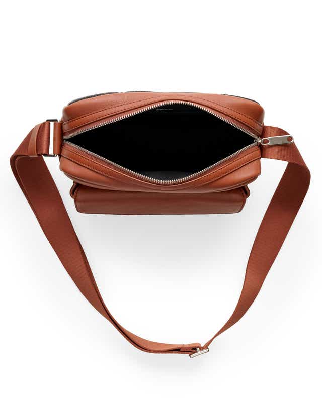ECCO Camera Bag City Crossbody レザーショルダーバッグ | ブラウン